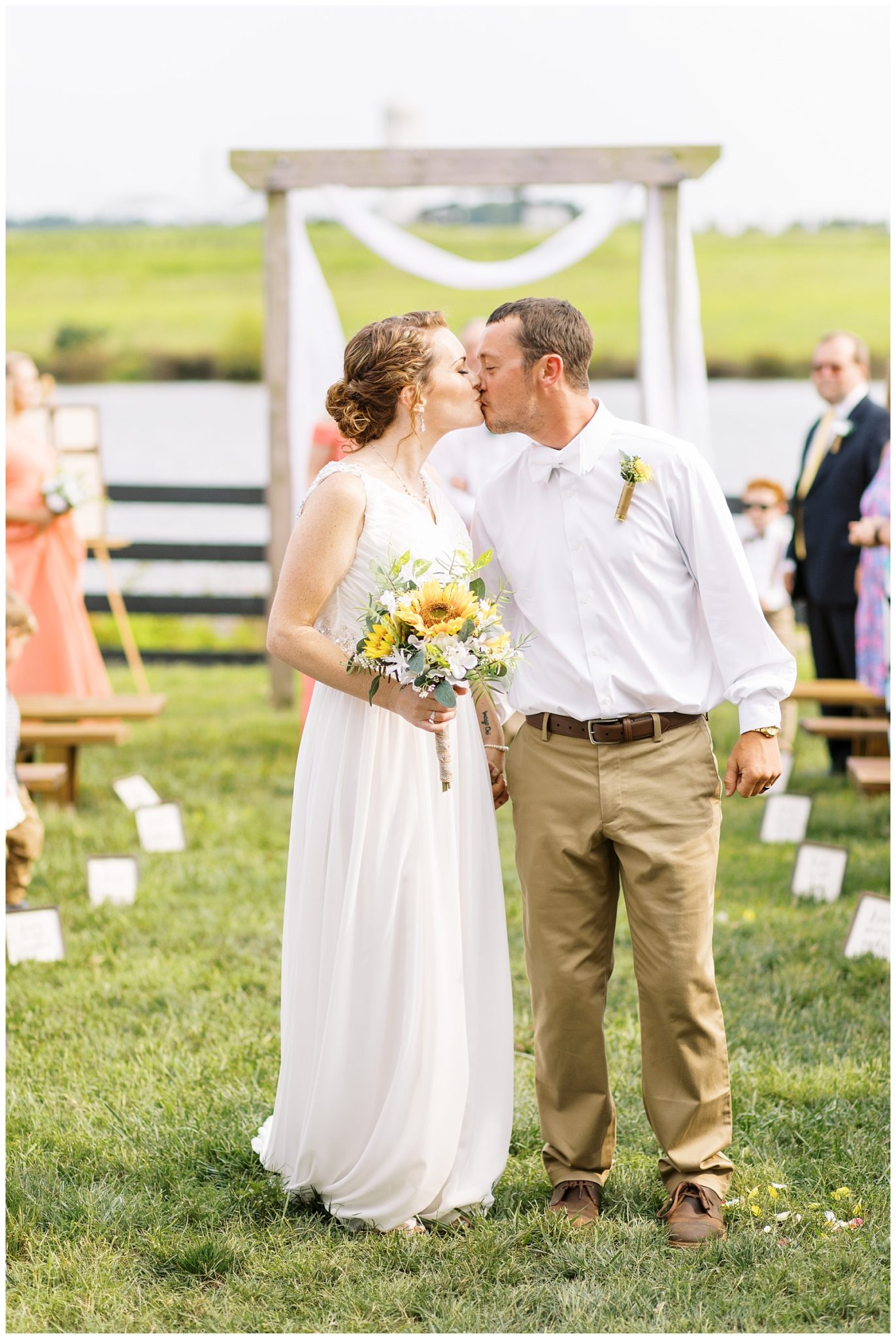 An Amazing Graze Barn Wedding at First Fruits Farm | Patricia & Matt