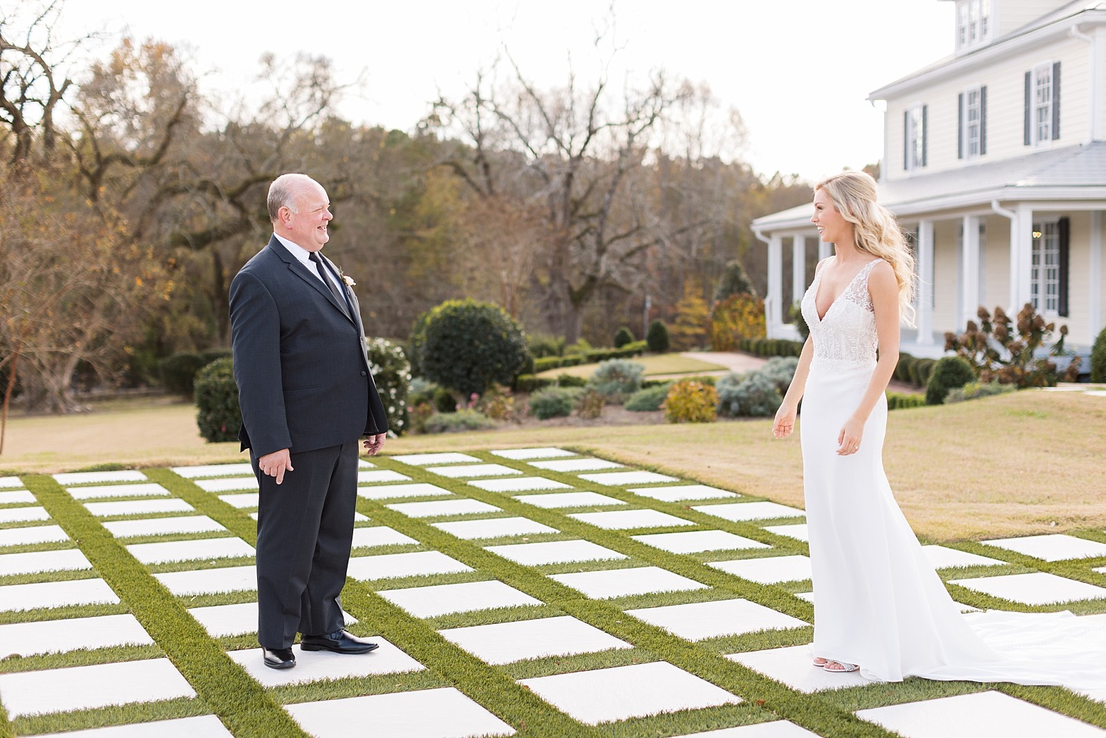 Walnut Hill Wedding with Burgundy and Black Details for Fall